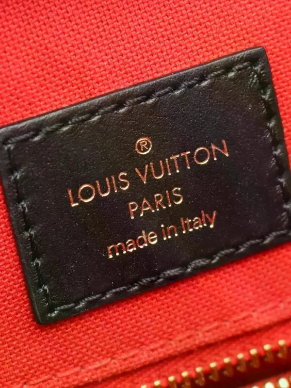 LOUIS VUITTON 2020 Monogram Reverse Giant Onthego Mm Satchel