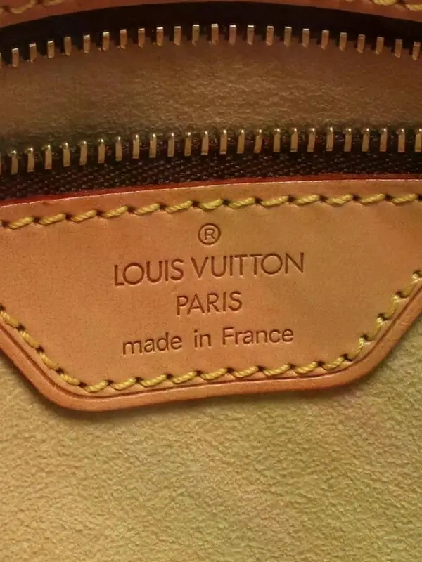 LOUIS VUITTON 2001 Monogram Looping Mm Shoulder Bag