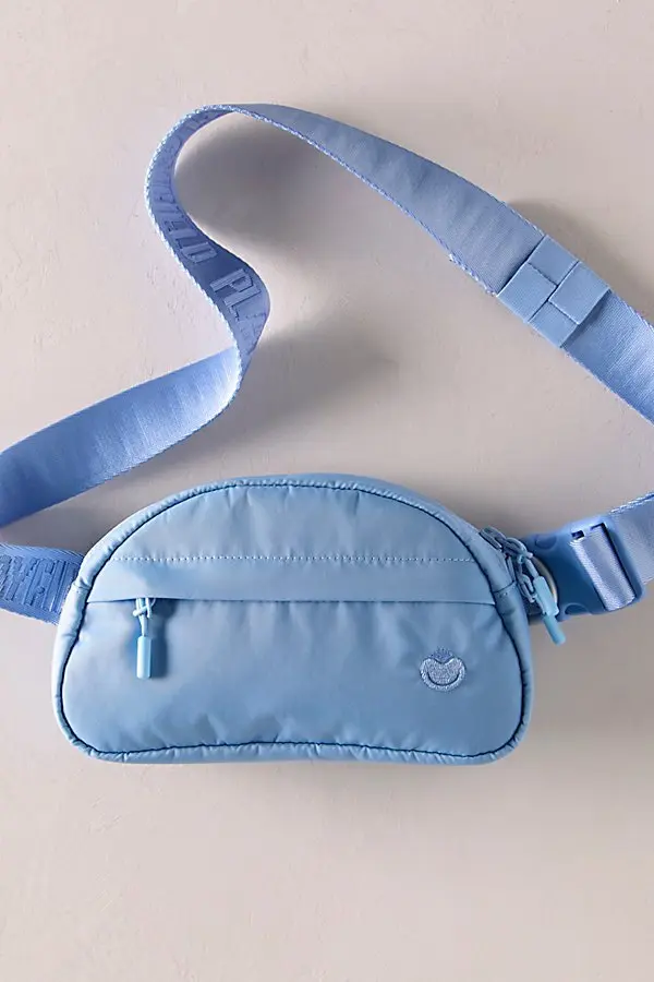 PLAYFIELD Bailey Sling Bag - Periwinkle