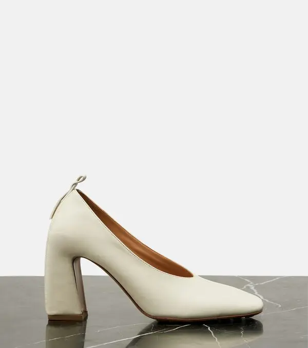 Bottega Veneta Allegra Leather Pumps