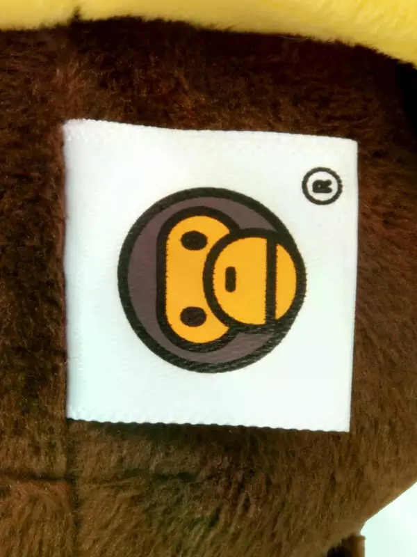 A BATHING APE Baby Milo Star-shaped Plush Keychain