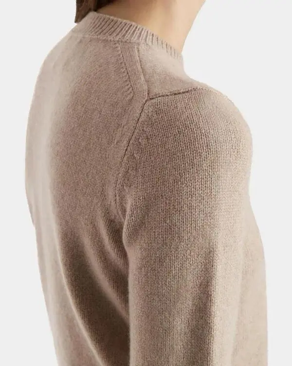 Khaite Leta Cashmere Crewneck Sweater - Putty