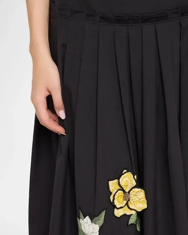 UNGARO Lindsey Pleated Floral Applique Midi Skirt
