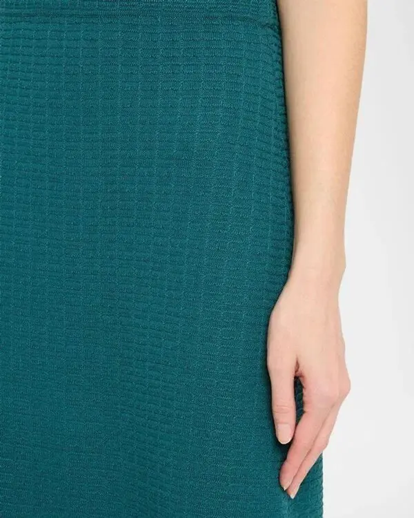 Misook Straight Textured Knit Skirt