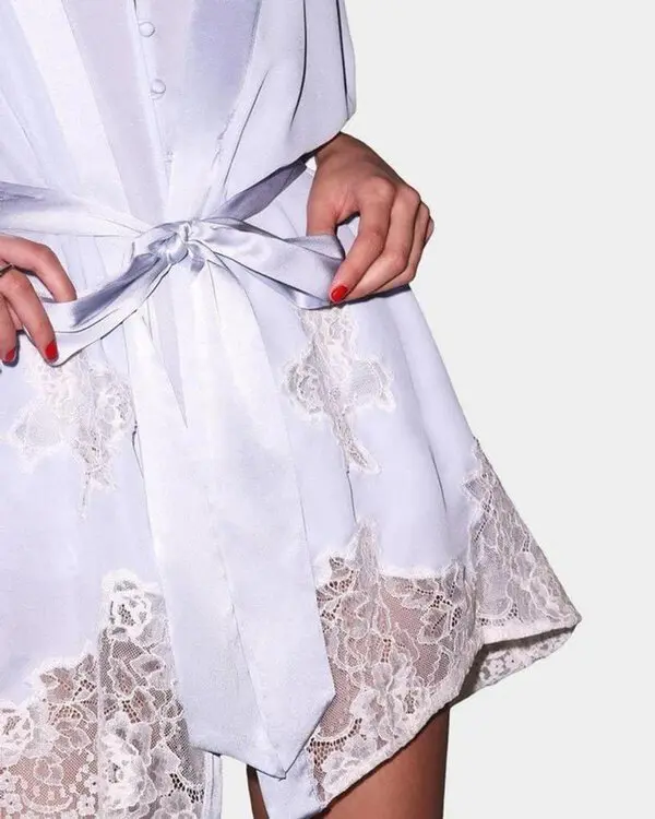FLEUR DU MAL Lace Appliqué Silk-blend Robe - Small Dot