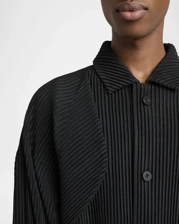 Issey Miyake Apos;s Pleated Button-down Shirt
