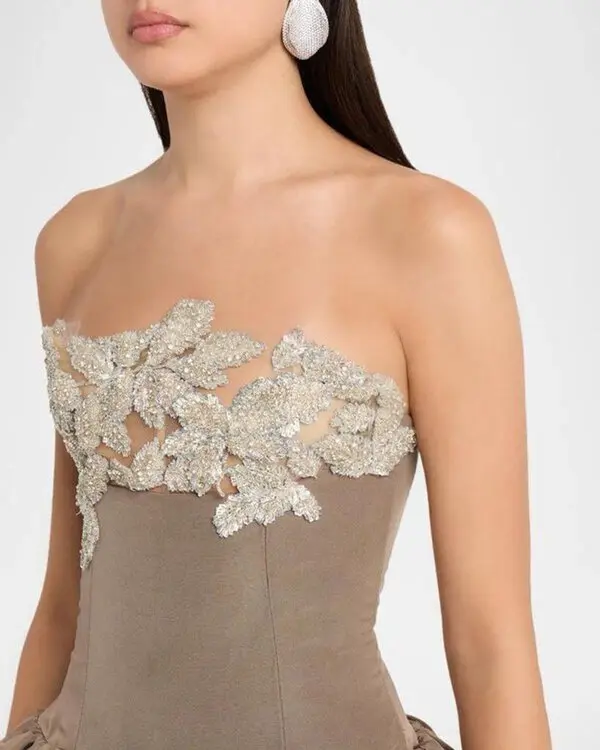 Oscar De La Renta Strapless Shiny Leaves Drop-waist Ball Gown - Stone