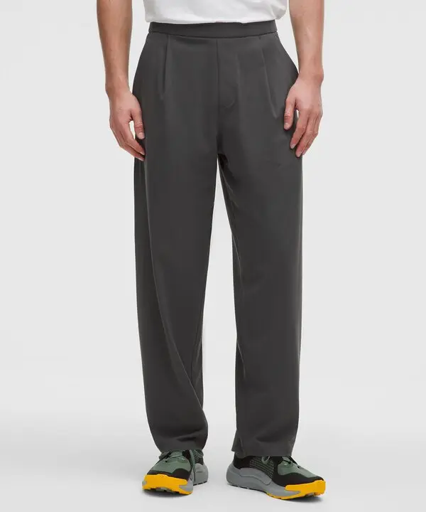 Lululemon Daydrift Relaxed-fit Pleated Trouser Shorter - Graphite Grey