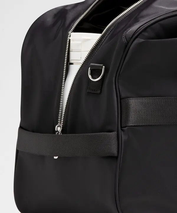 Lululemon City Essentials Duffle Bag 28l - Black/silver