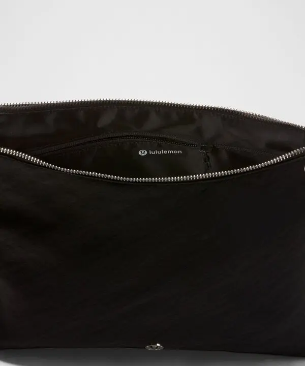Lululemon Convertible Ruched Strap Crossbody Bag 6.5l - Black/black/silver