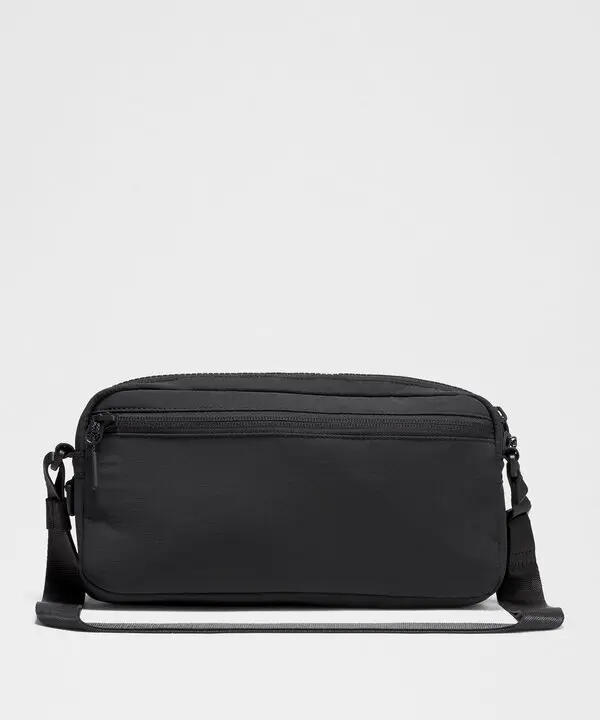 Lululemon Multi-pocket Crossbody Bag 2.5l