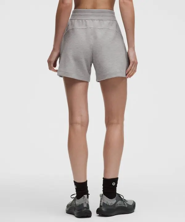 Lululemon Scuba High-rise Short 5 - Heathered Core Medium Grey