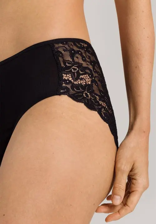 Hanro Luxury Moments Lace Back Cotton Brief - Black