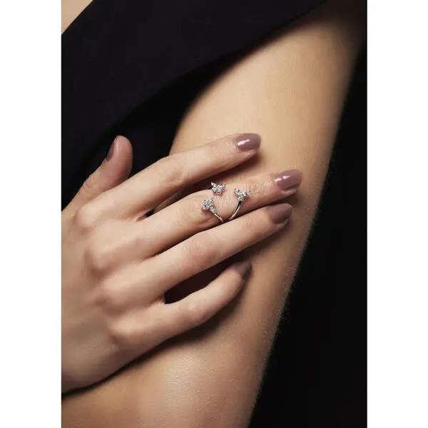 Yeprem 18k Gold Diamond Y-conic Snowflake Stackable Ring