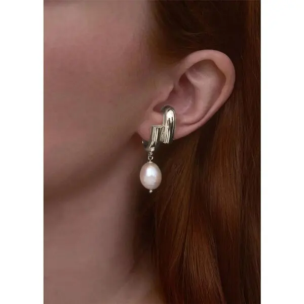 Lady Grey Pearl Shift Earrings - Silver