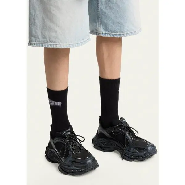 Balenciaga Triple S.2 Low-top Sneakers - Black