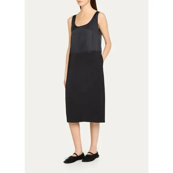 6397 Weighted Scoop Dress