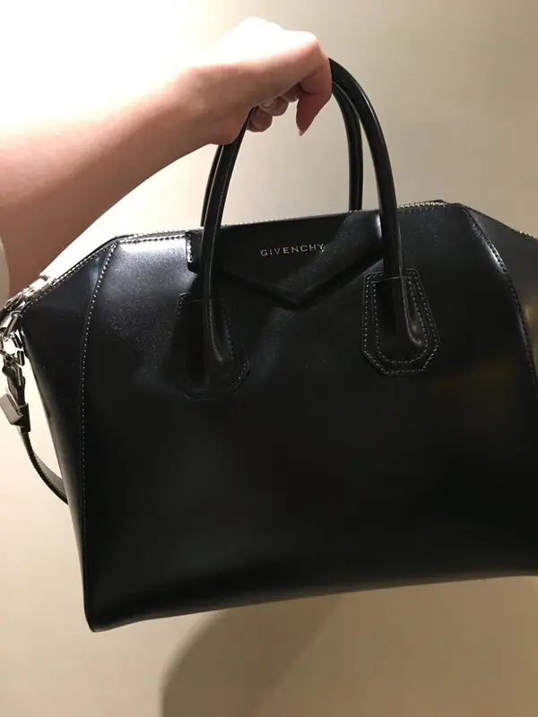 Givenchy Medium Antigona Bag