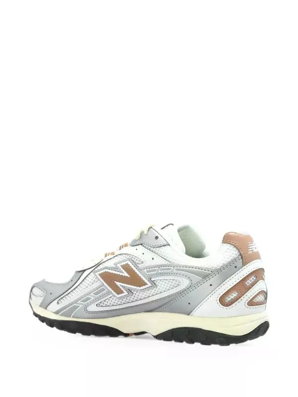 NEW BALANCE 204l Shoes