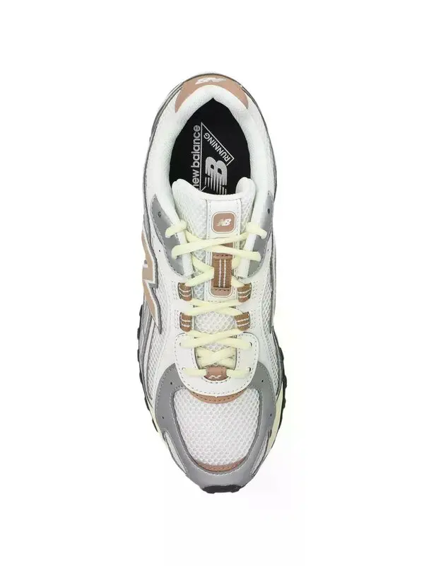 NEW BALANCE 204l Shoes - Silver
