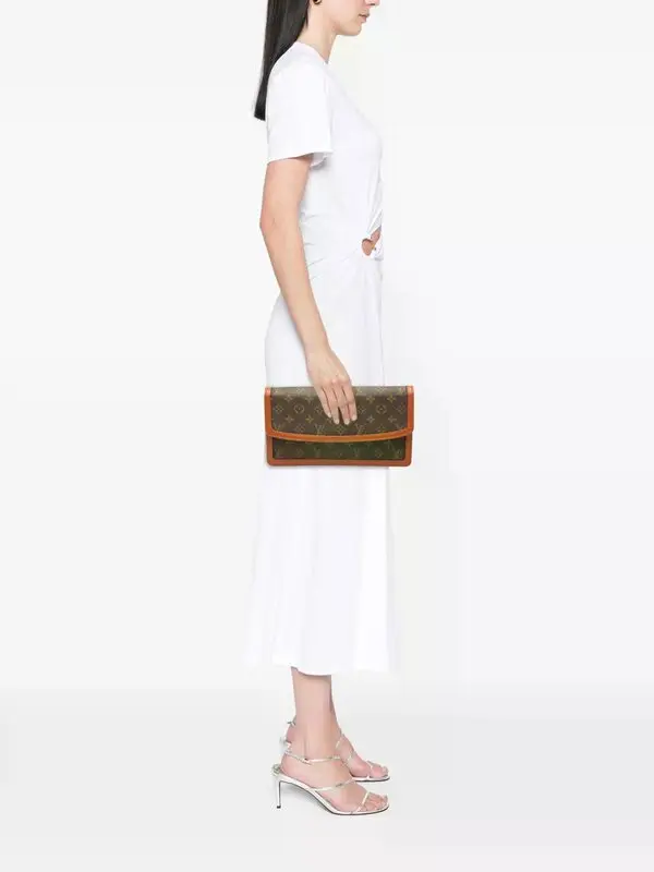 LOUIS VUITTON 1994 Monogram Pochette Dame Gm Clutch Bag