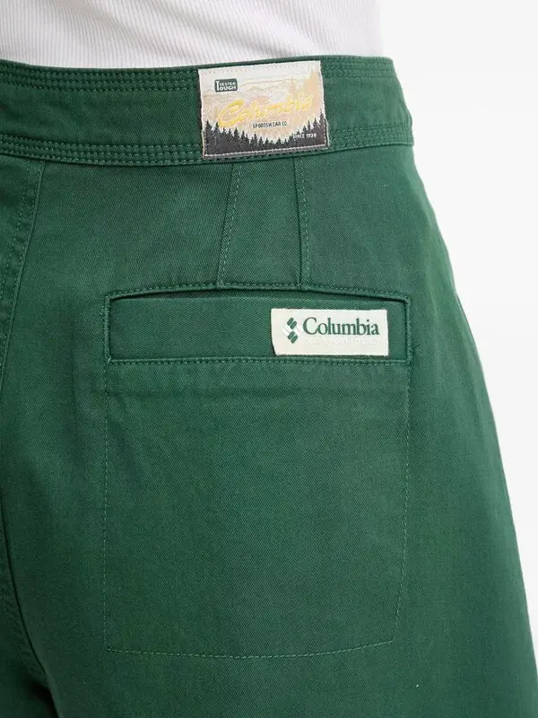 Columbia Acker Rock Pleated Logo-patch Shorts