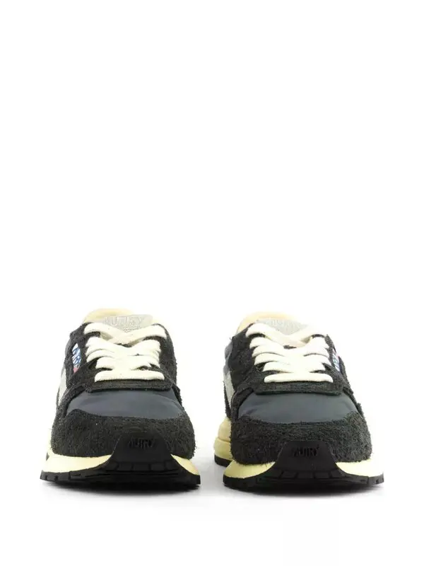 AUTRY Reelwind Logo-patch Low-top Sneakers - Black