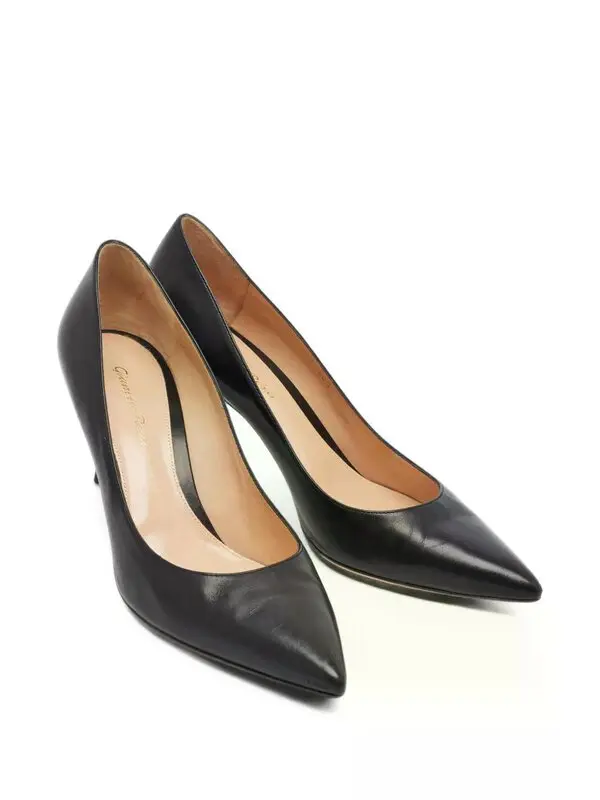 GIANVITO ROSSI Pointed Toe Pumps