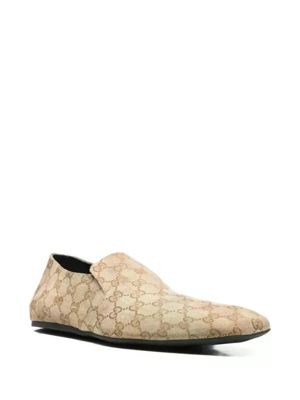 GUCCI Gg Supreme Loafers