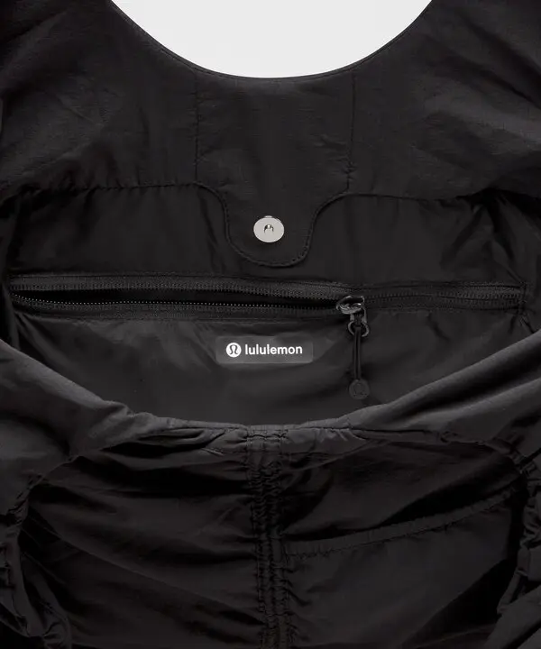 Lululemon Dance Studio Shoulder Bag 10l - Black/silver