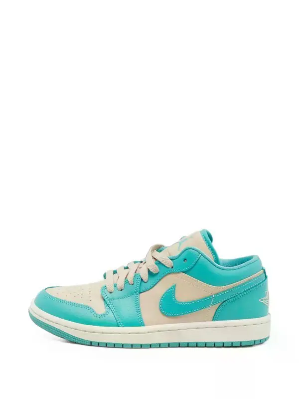 JORDAN 1 Low Sneakers - Blue