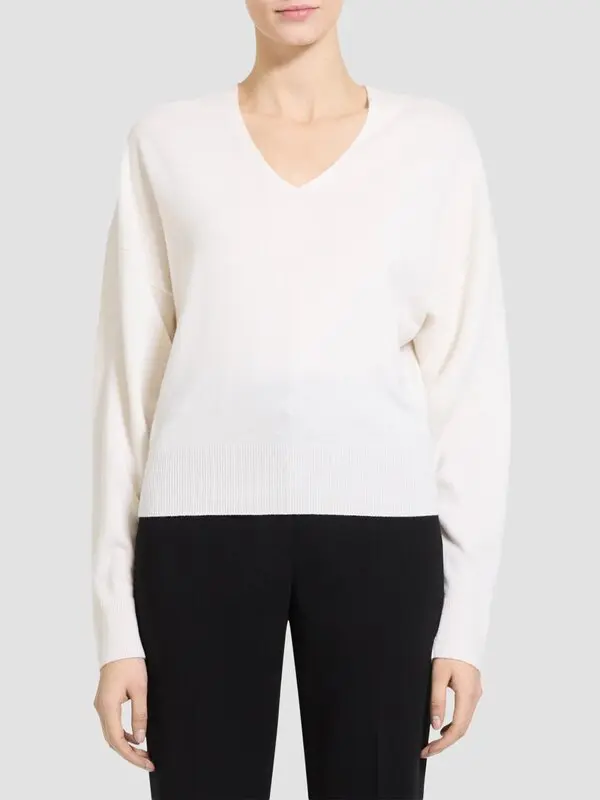 Theory Relaxed V-neck Cashmere Sweater