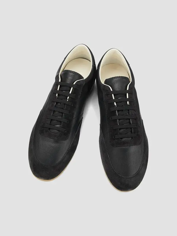 COMMON PROJECTS Minimal Runner Sneakers - Black
