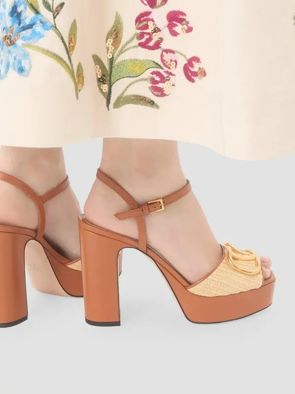 Valentino Garavani Vlogo Signature 115mm Platform Sandals In Raffia