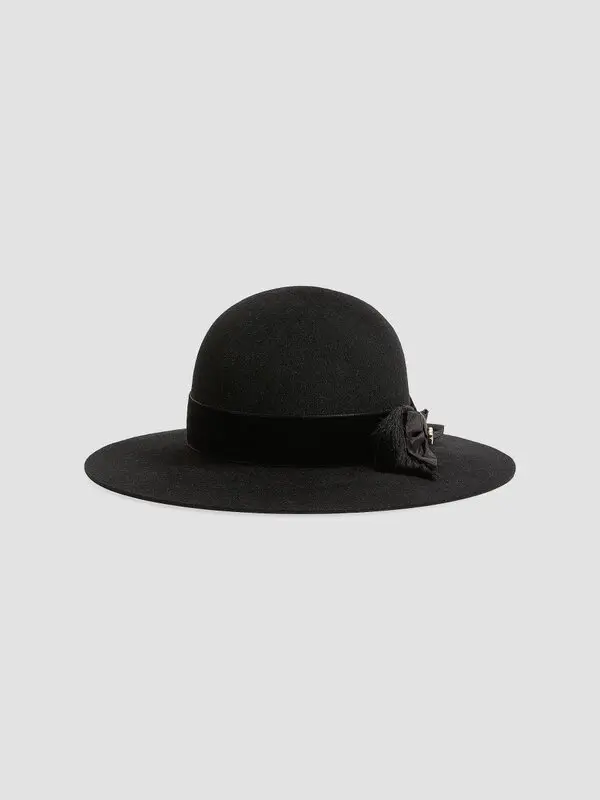 Valentino Garavani Vlogo Signature Hat In Lapin Fabric And Velvet With Taffetas Bow - Black