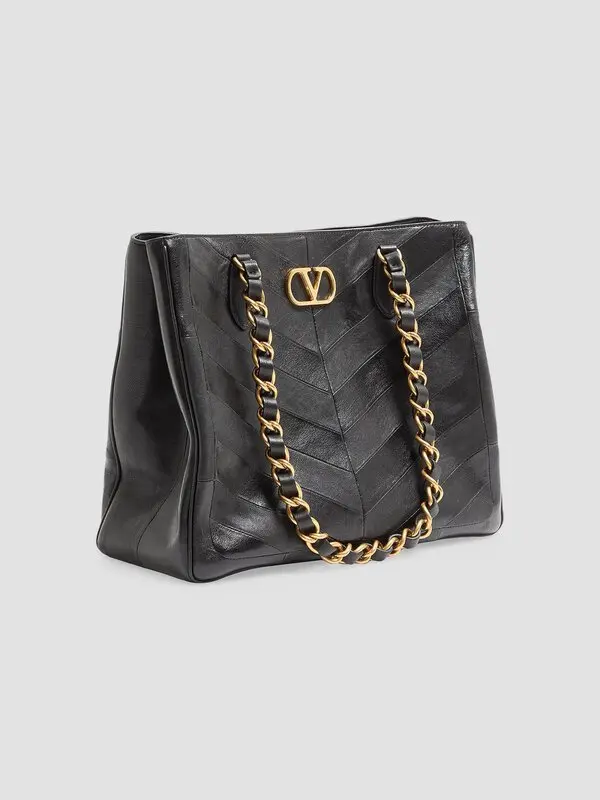 Valentino Garavani Laseine Shopping Bag In Nappa Leather With A Chevron Pattern - Black