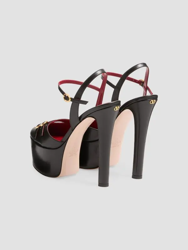 Valentino Garavani Crasher 145mm Platform Pumps In Kidskin