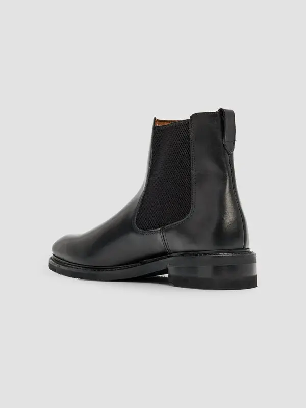 Allen Edmonds Reed Leather Chelsea Boots