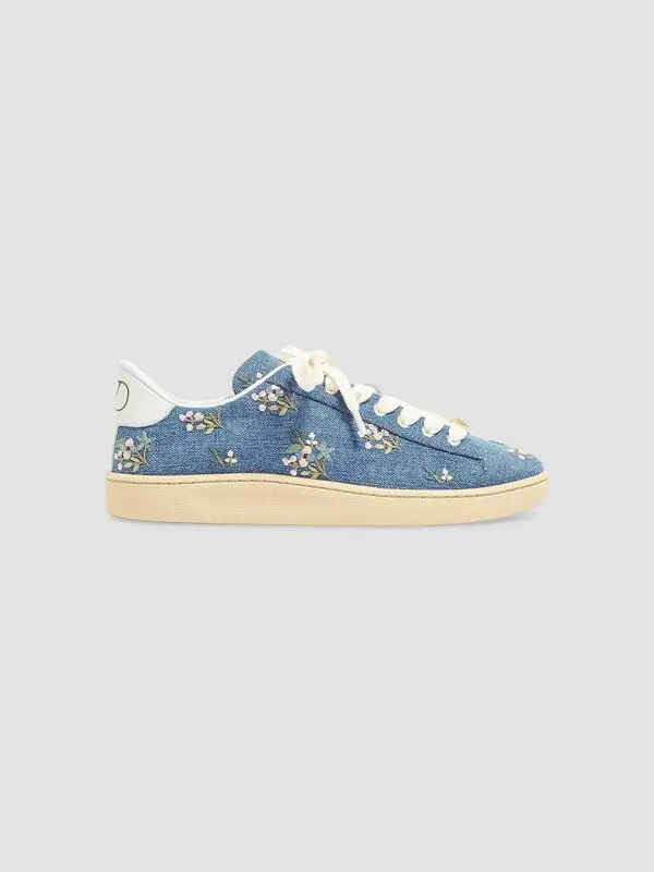 Valentino Garavani Royco Trainer Sneakers With Floral Embroidery - Denim