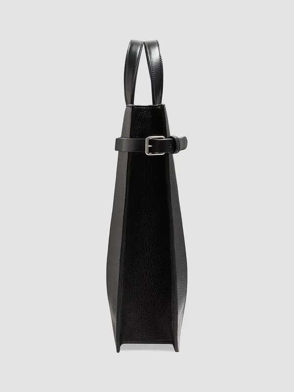 Valentino Garavani Antibes Medium Shopping Bag In Grained Leather - Black