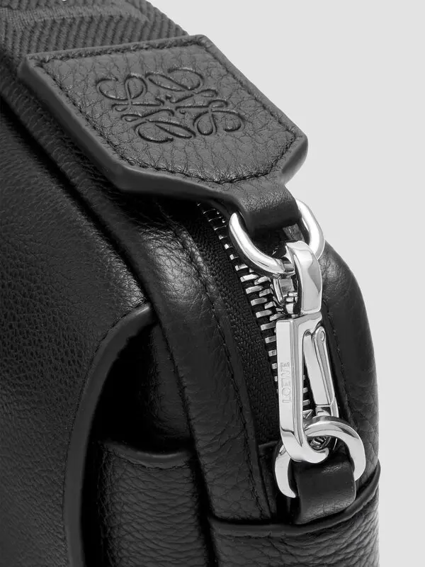 Loewe Pebble Camera Bag - Black