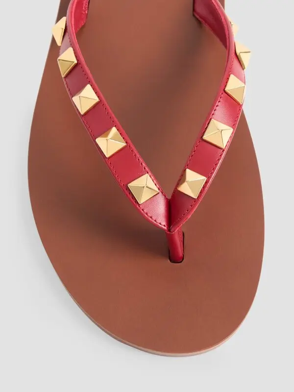 Valentino Garavani Rockstud Calfskin 05mm Thong Sandals - Red