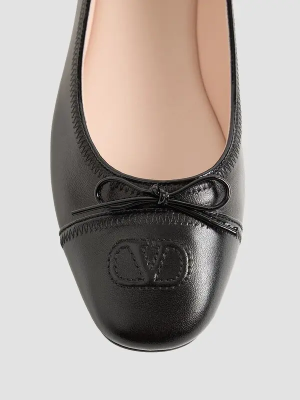 Valentino Garavani Vlogo Signature In Nappa 05mm Ballerinas - Black