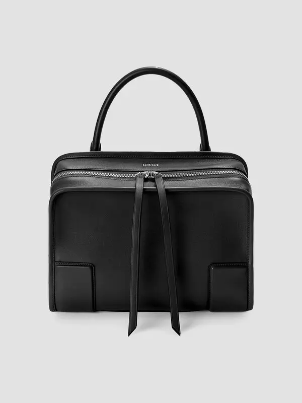Loewe Amazona 180 Medium Leather Handbag - Black