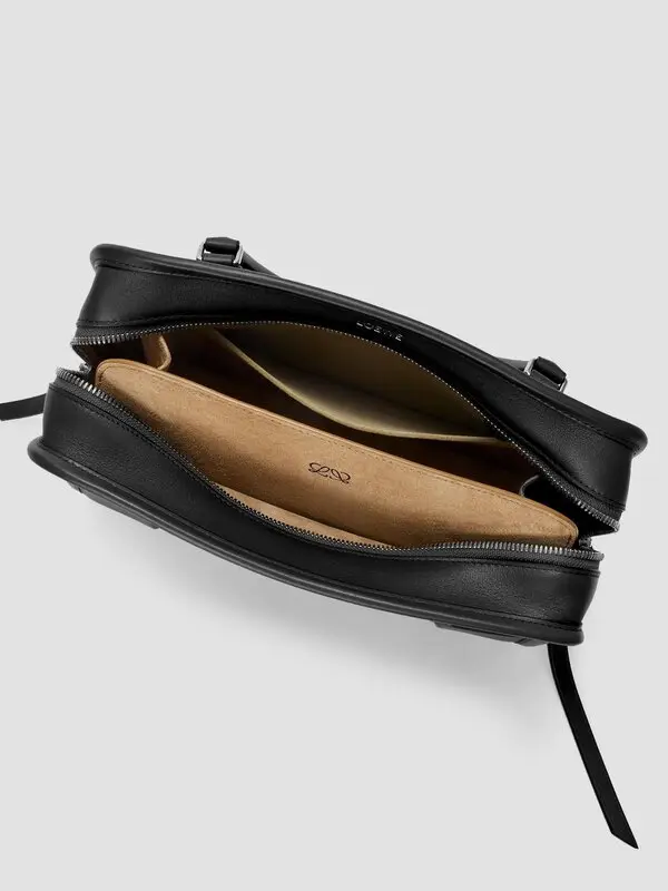 Loewe Amazona 180 Medium Leather Handbag - Black