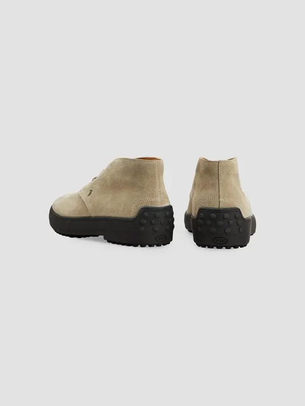 TOD'S Gommino Suede Desert Ankle Boots - Torba