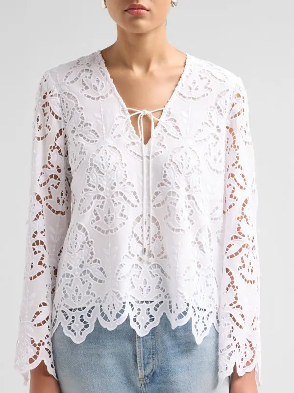 TOCCIN Halina Broderie Anglaise Tieneck Blouse