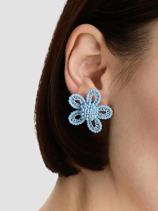 Oscar De La Renta Small Flower Woven Raffia Stud Earrings - Sky