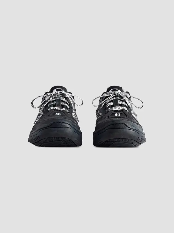 Balenciaga Hamptons Worn-out Sneakers