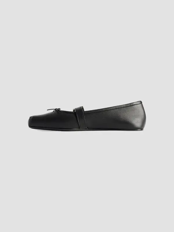 Balenciaga Bel Air Ballerinas